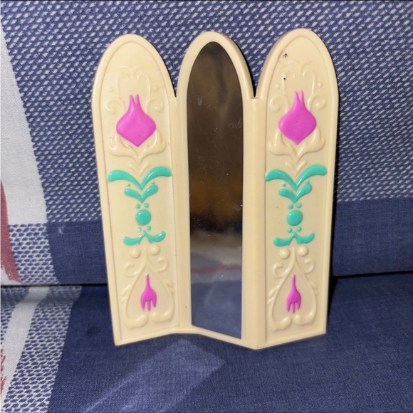 Disney | Toys | Disney Elsa Playset 4 Inch Mirror Wardrobe | Poshmark